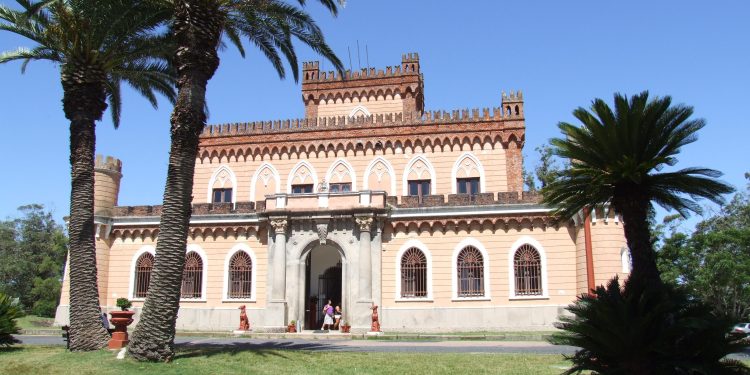 Hoy en Piriápolis: Castillo de Piria abre sus puertas para una visita ...