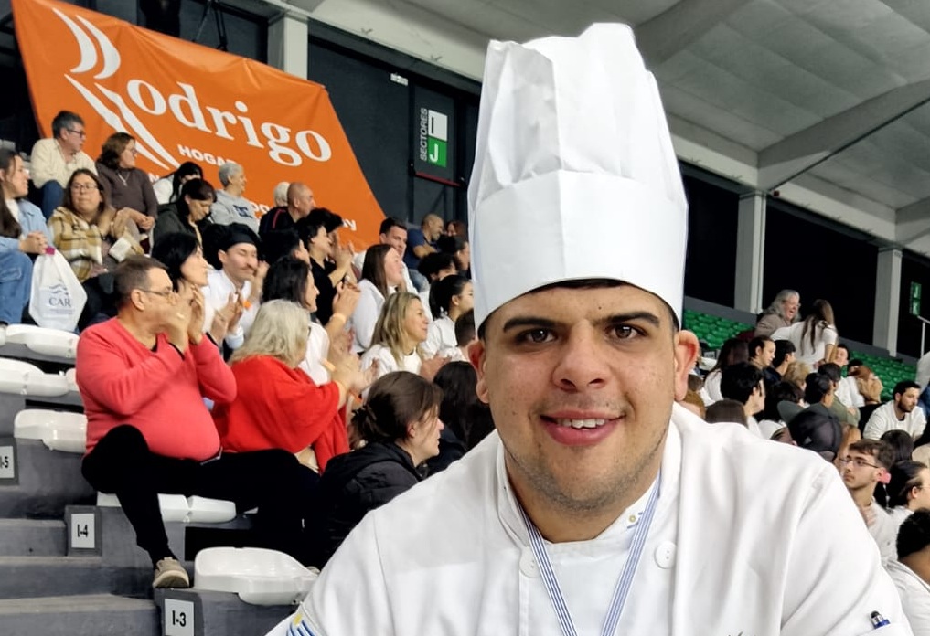 Nicolás González Arellano de Piriápolis medalla de bronce en Cocinarte ...